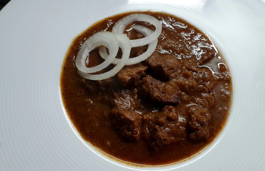 Nejlepší staročeský hovězí guláš - Bestrecepty.cz