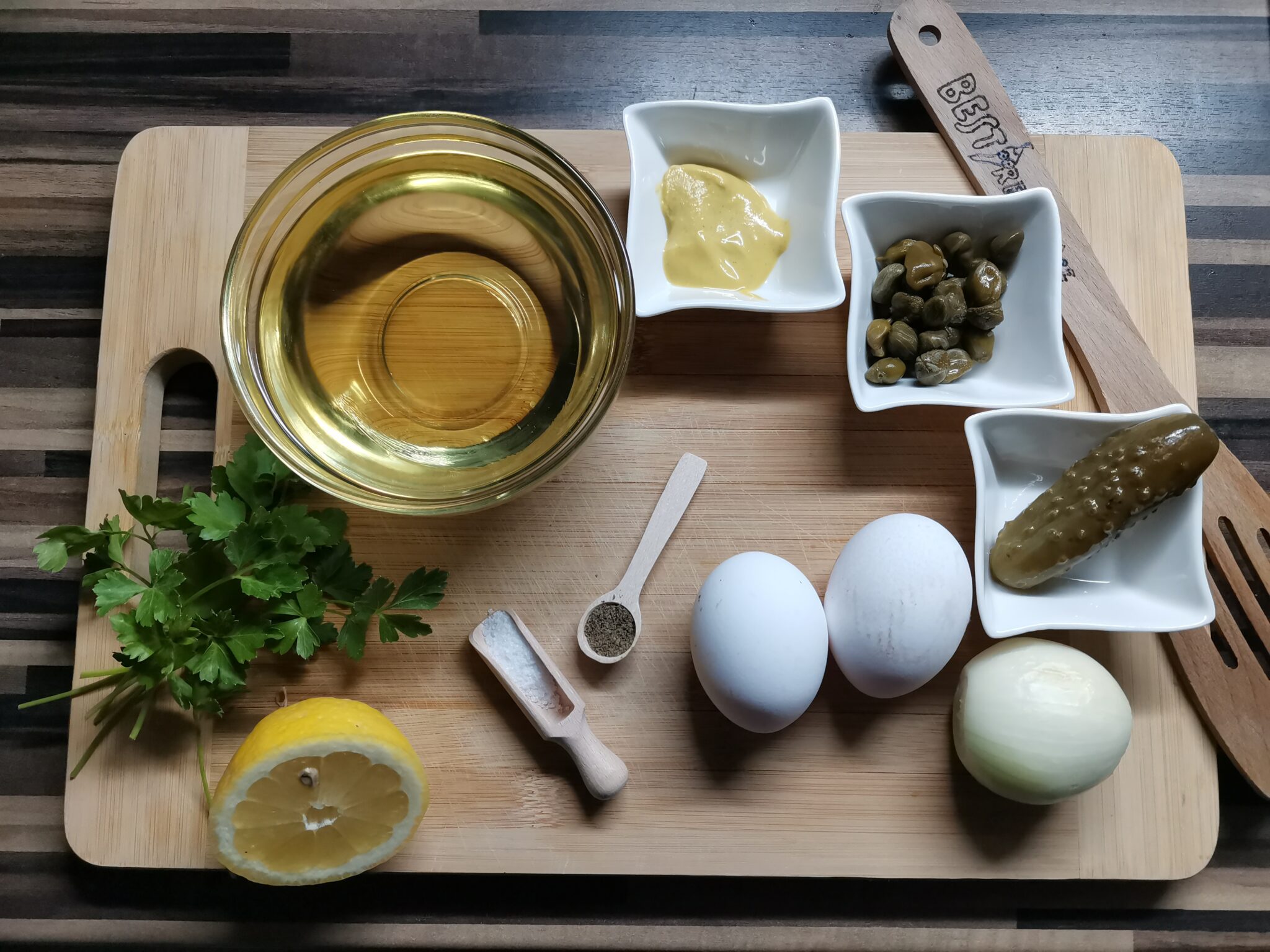 Rychlá domácí tatarka (tatarská omáčka) - Bestrecepty.cz